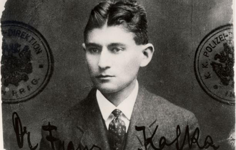 Kafka es tan abrupto que el lector siente escalofríos- Dialoguemos